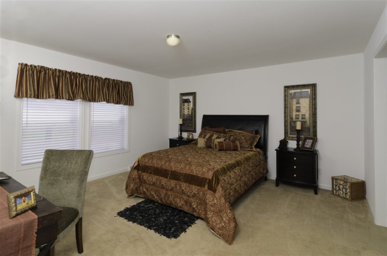 Commodore Pinewood RX806A Master Bedroom 1 - D&W Homes